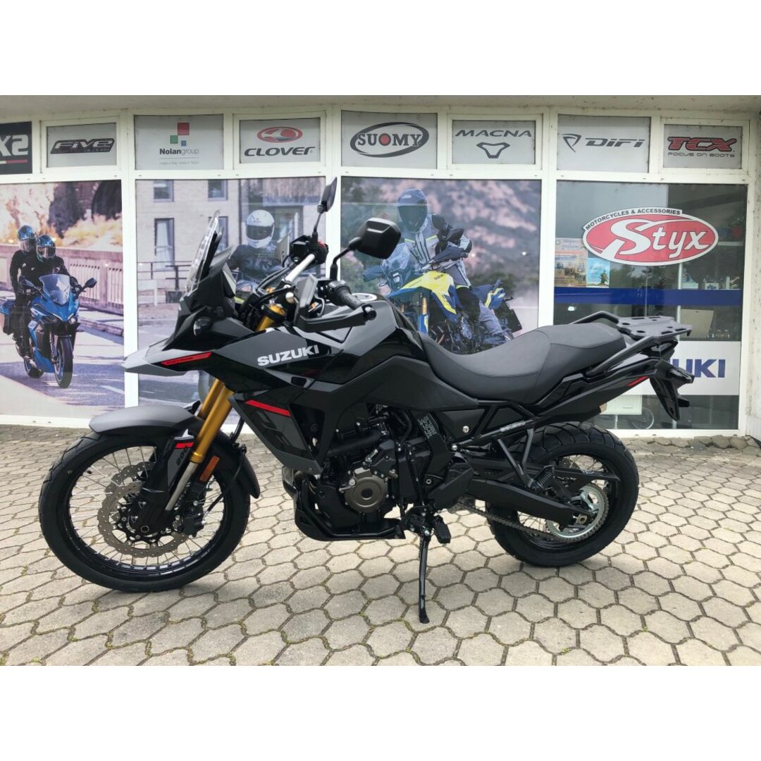 SUZUKI DL800DE ČIERNA | Styx.sk
