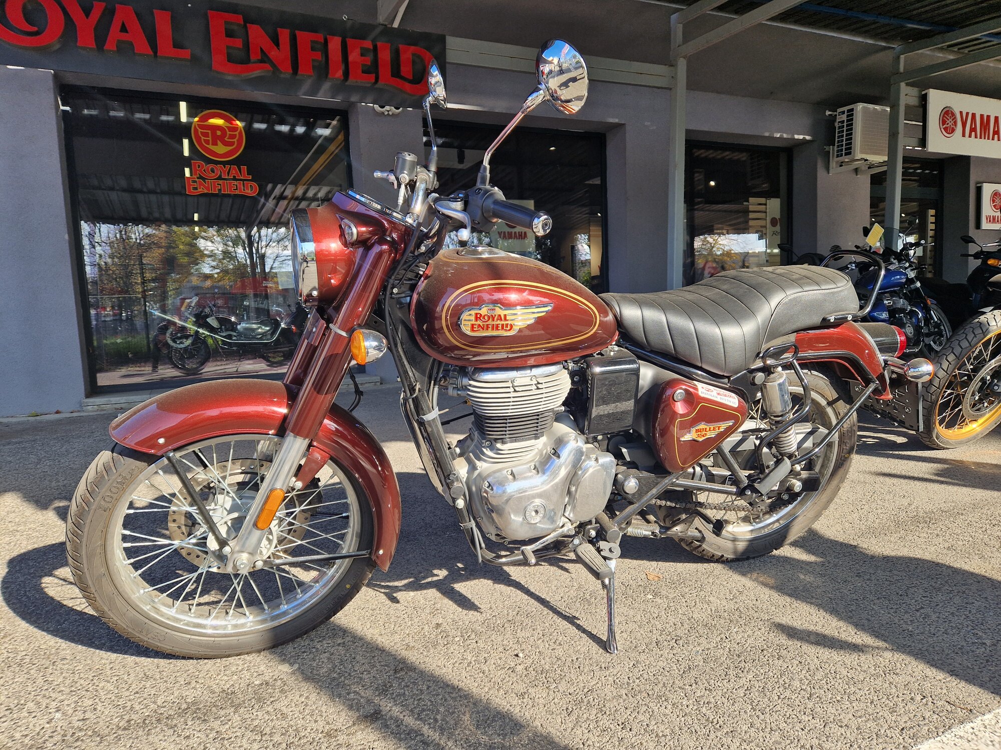 ROYAL ENFIELD BULLET 350 STANDARD MAROON | Styx.sk