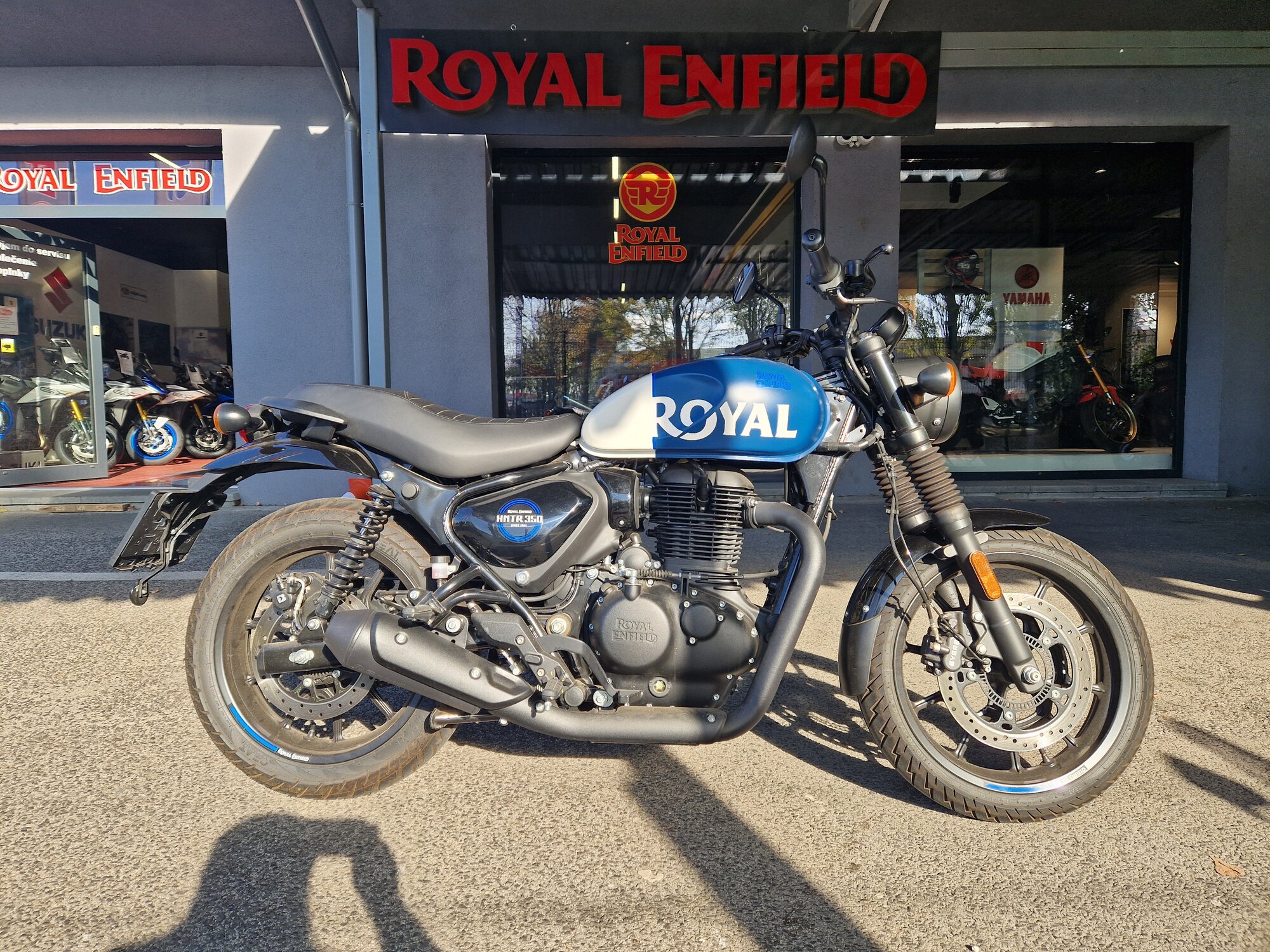 ROYAL ENFIELD HUNTER 350 REBEL BLUE DEMO | Styx.sk