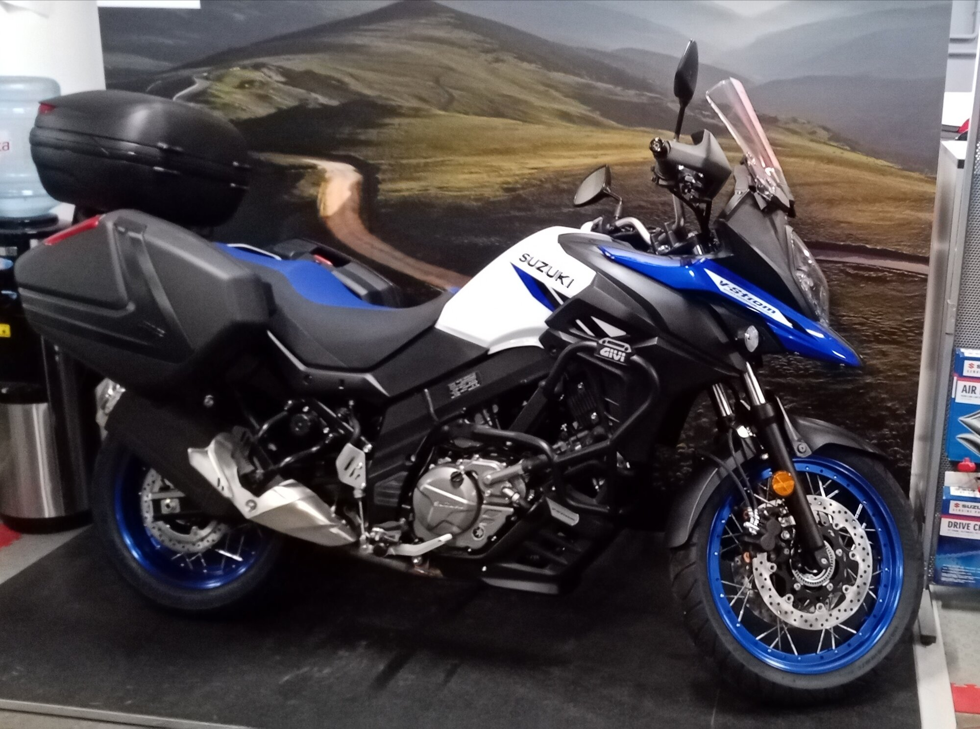 SUZUKI DL650 XT V-STROM MODRÝ S DOPLNKAMI | Styx.sk