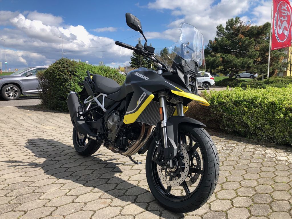 SUZUKI DL800 ČIERNA | Styx.sk