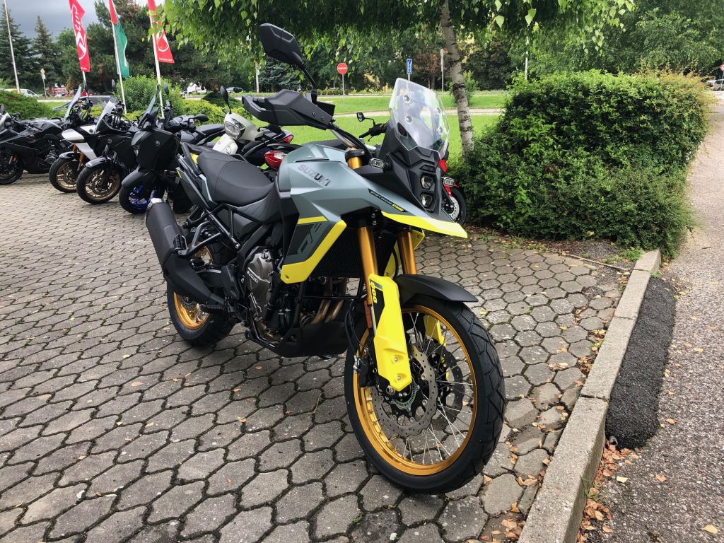 SUZUKI DL800DE ZELENÁ | Styx.sk